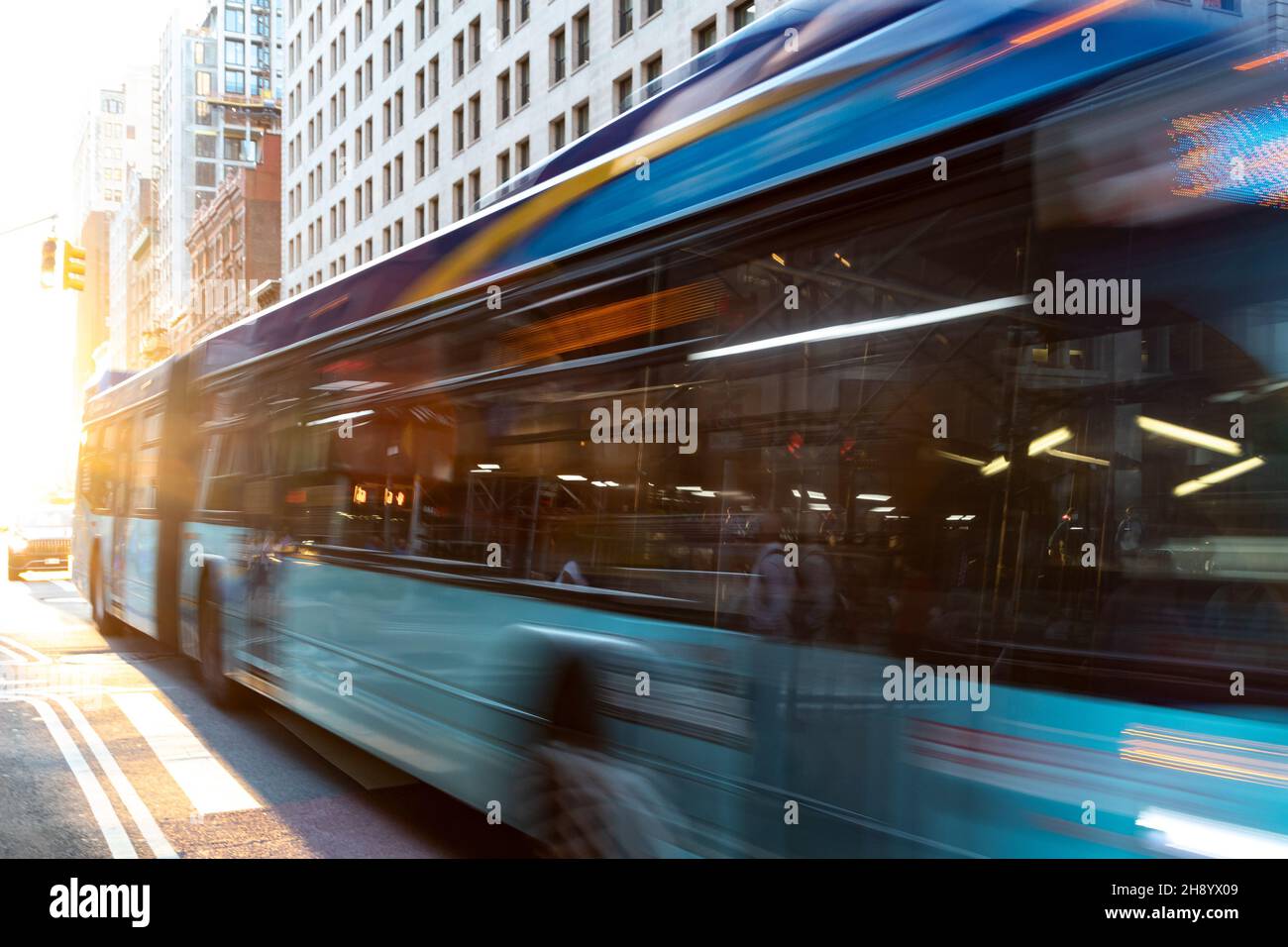 New york city bus hi-res stock photography and images - Alamy