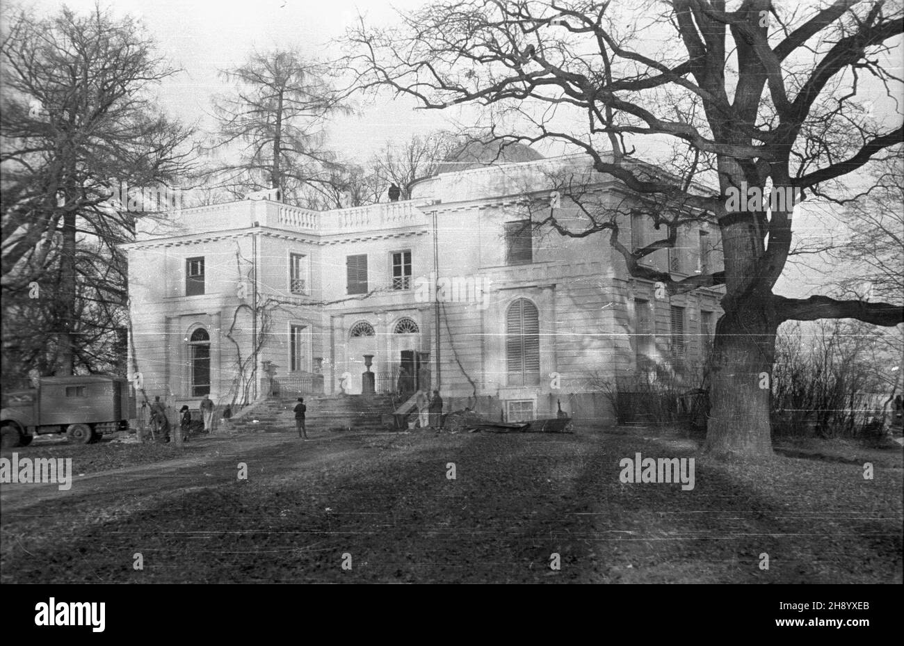 Palac potockich warszawa hi-res stock photography and images - Alamy