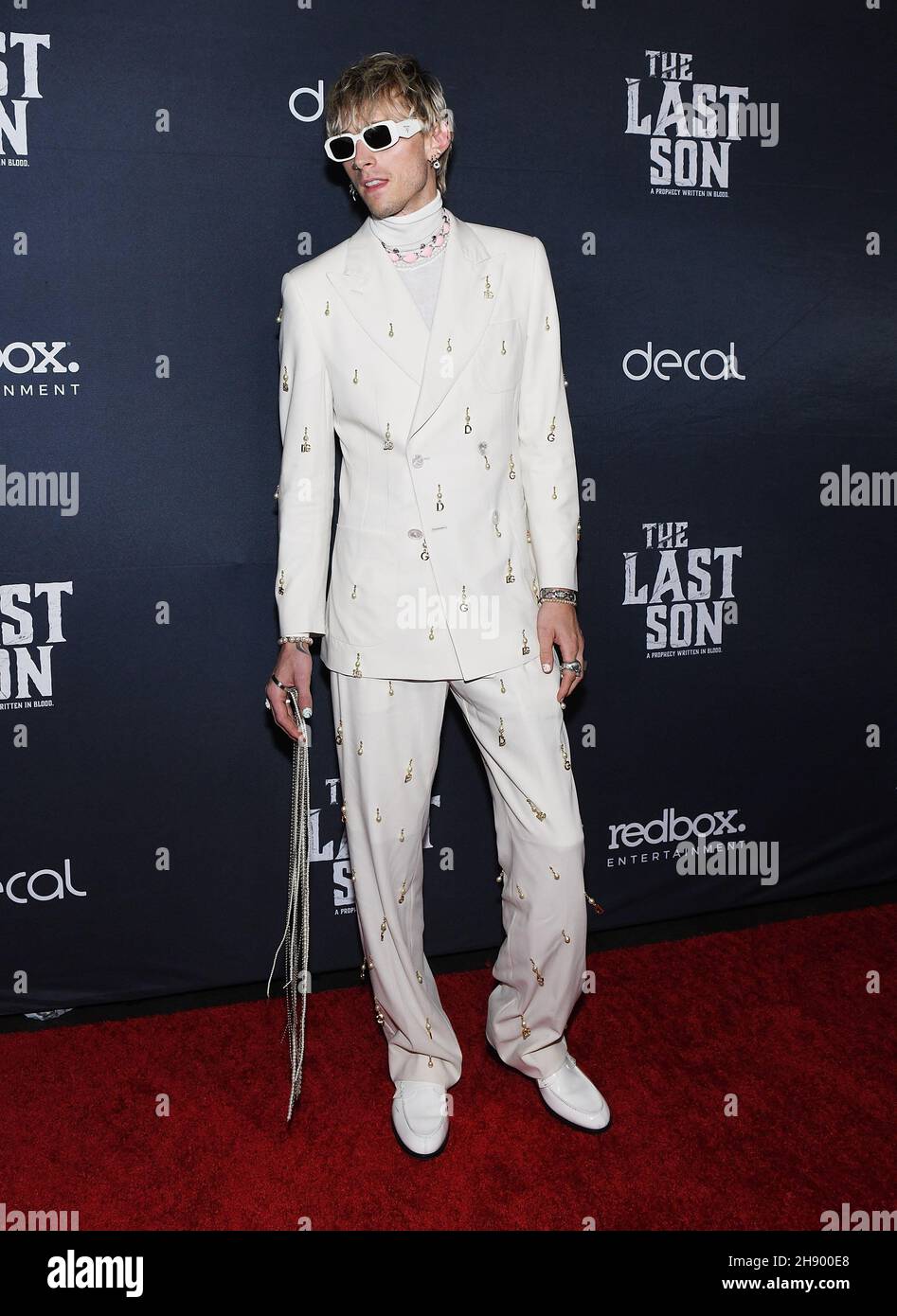 NEW YORK, NEW YORK - DECEMBER 02: Machine Gun Kelly aka Colson Baker ...