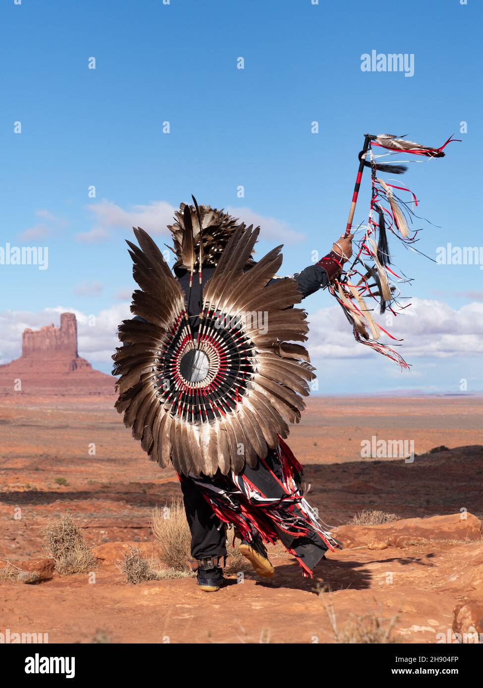 Native american indian man back hi-res stock photography and images - Alamy