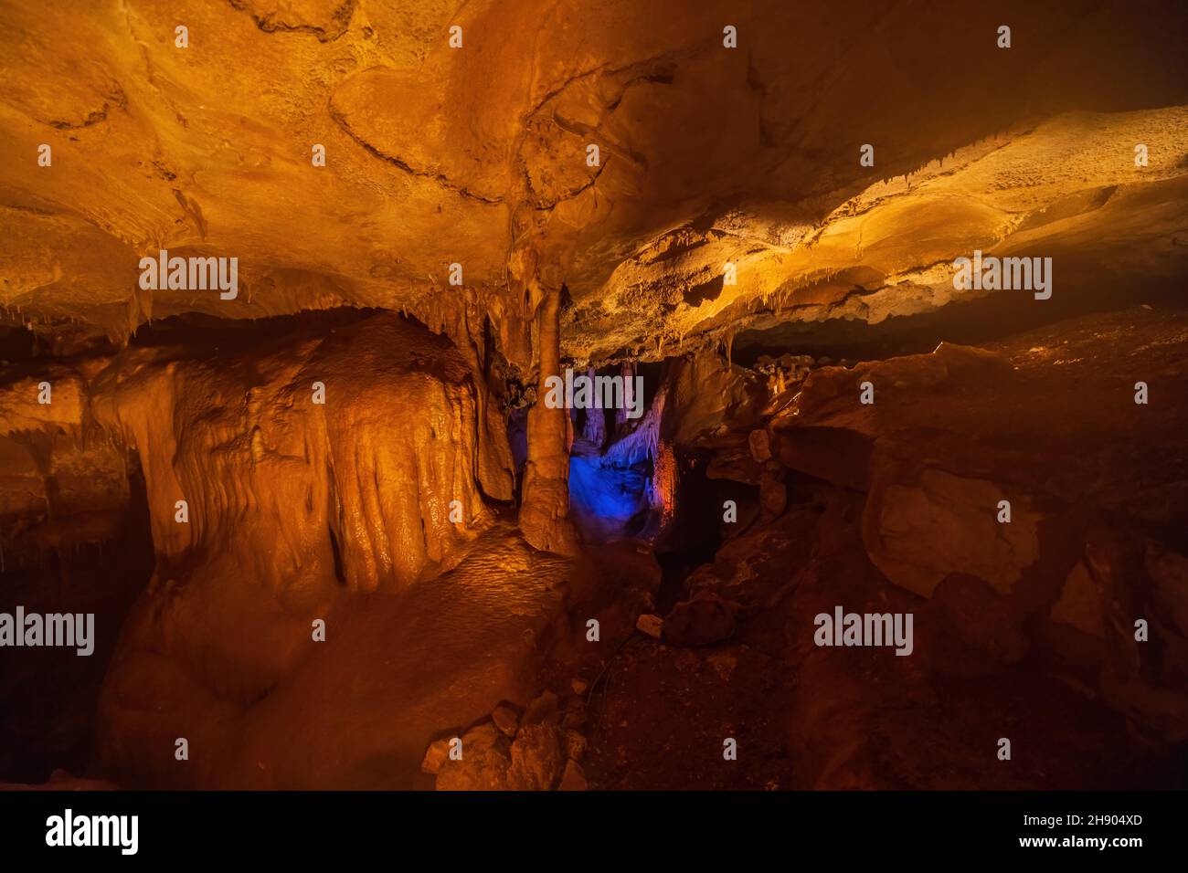 Interior view of the cave of Inner Space Cavern at Georgetown, Texas ...