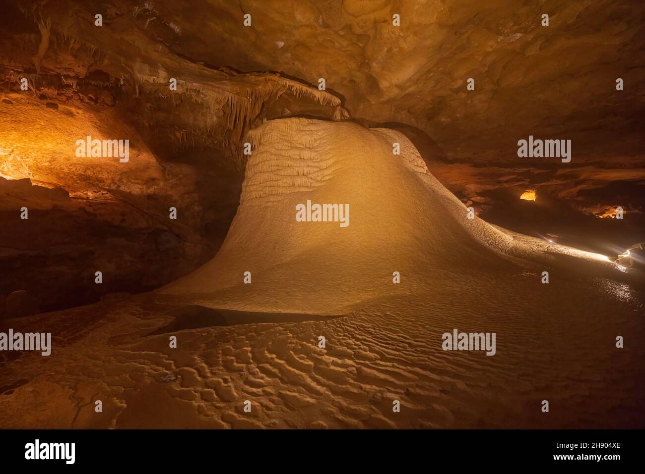 Interior view of the cave of Inner Space Cavern at Georgetown, Texas ...