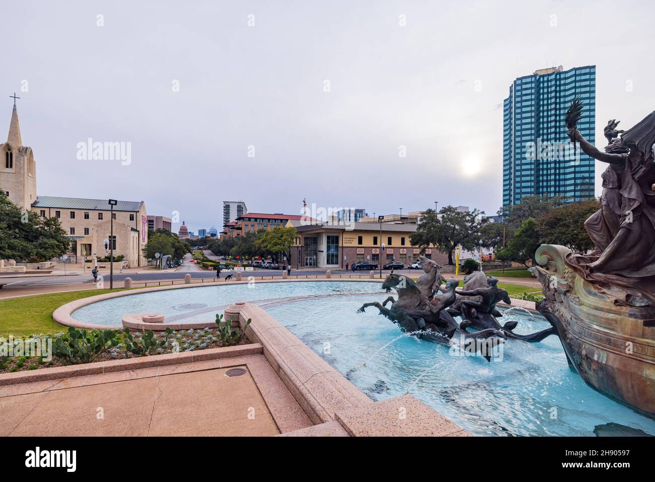 Austin, NOV 26, 2021, Overcast view of the campus of University of ...