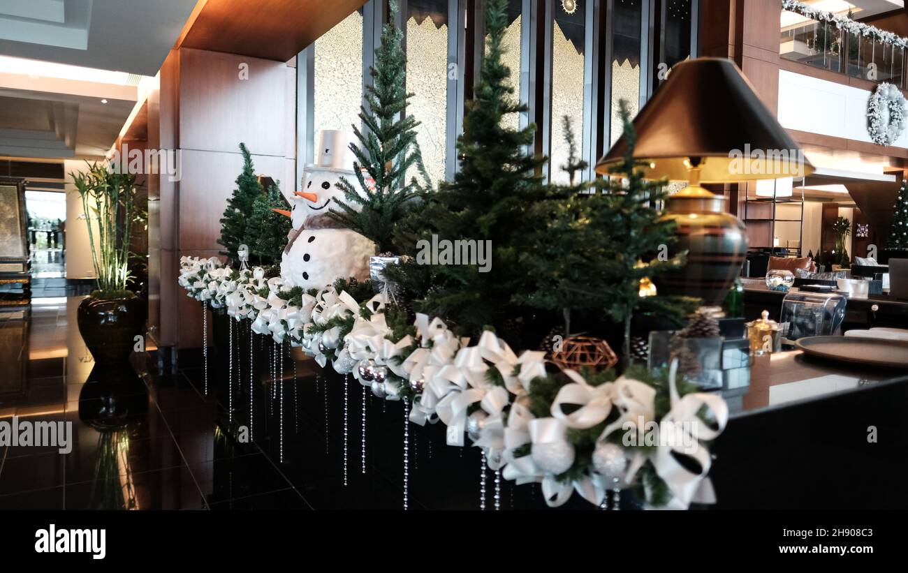 JW Marriott Hotel Bangkok Lobby Season's Greetings Christmas ...