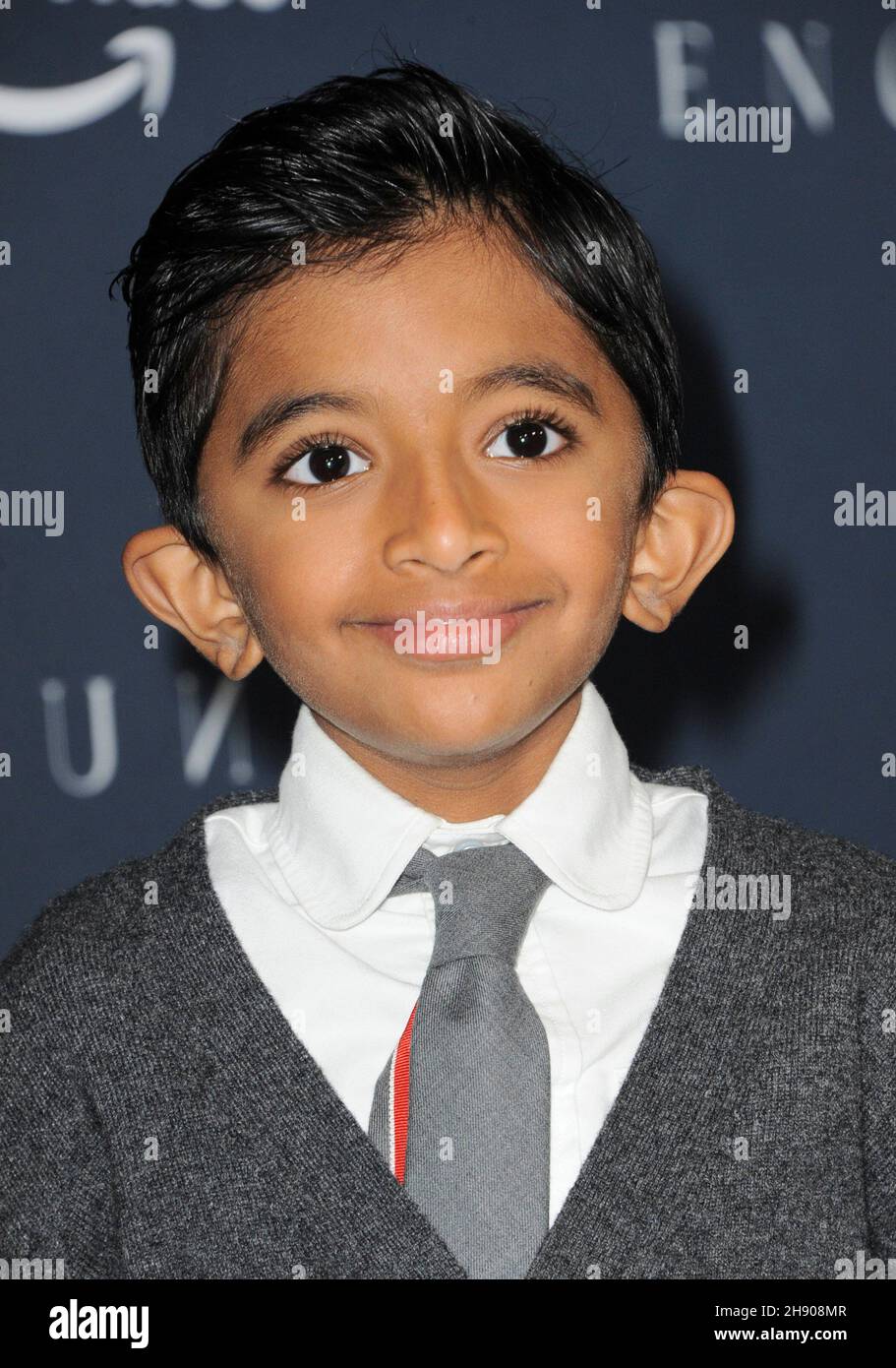 Los Angeles, CA. 2nd Dec, 2021. at arrivals for ENCOUNTER Premiere ...