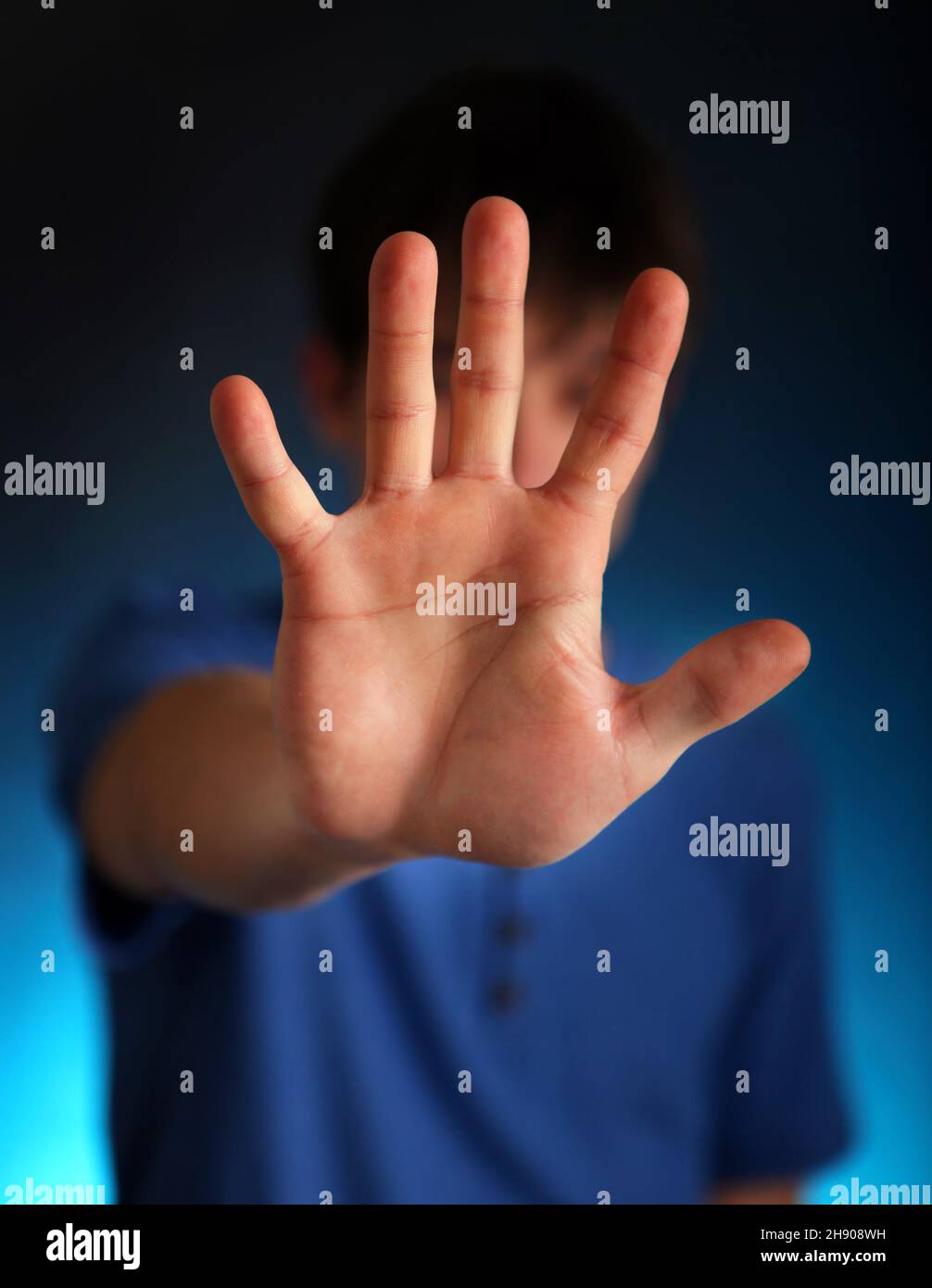 Person open palm waving hi-res stock photography and images - Alamy