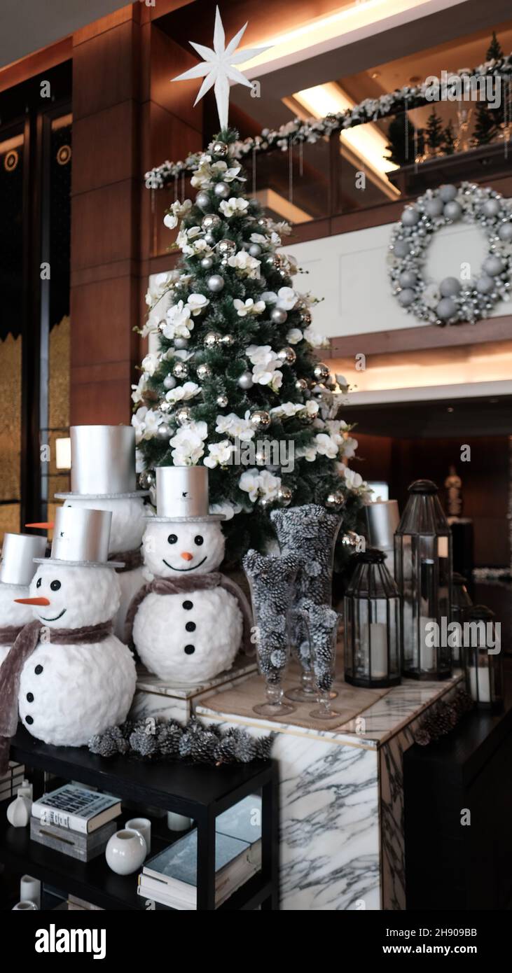 JW Marriott Hotel Bangkok Lobby Season's Greetings Christmas ...