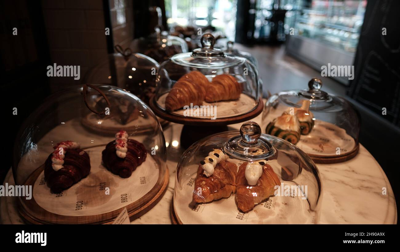 Bakery going out of business hi-res stock photography and images - Alamy