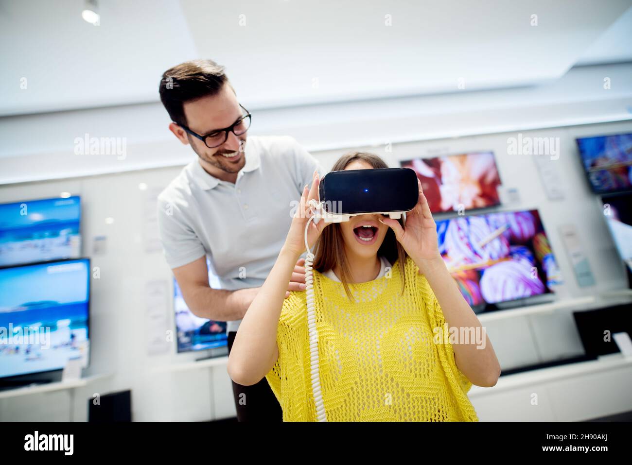 Cyber shopping experience hi-res stock photography and images - Alamy
