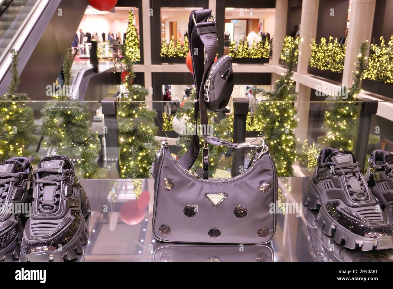 Prada bag hi-res stock photography and images - Alamy