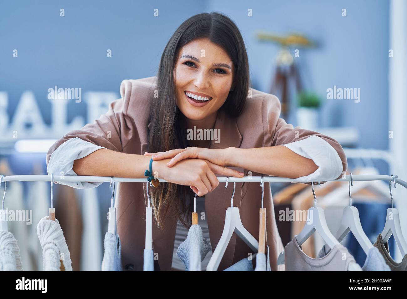 Department store assistant hi-res stock photography and images - Alamy