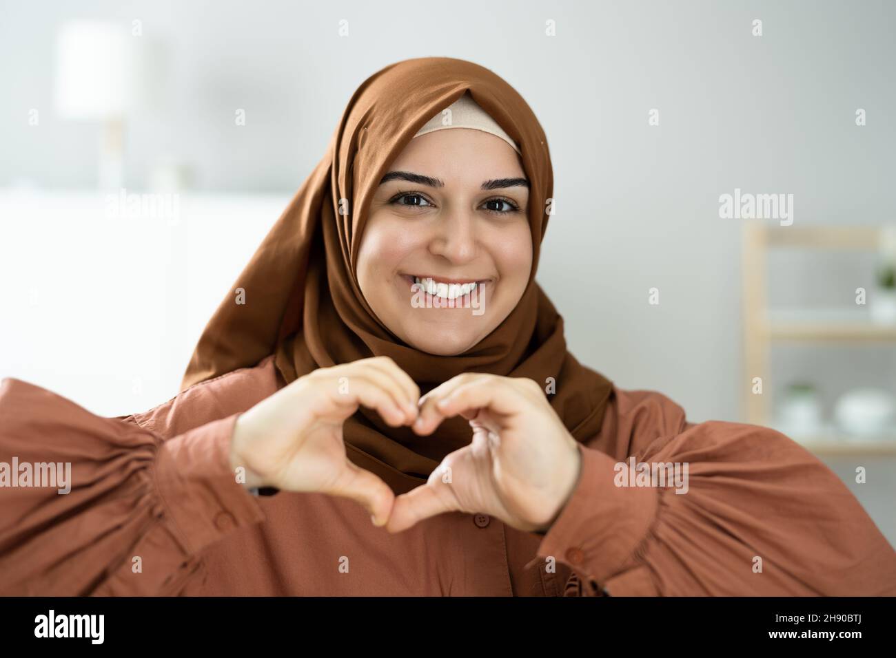 Heart hand shape hi-res stock photography and images - Alamy