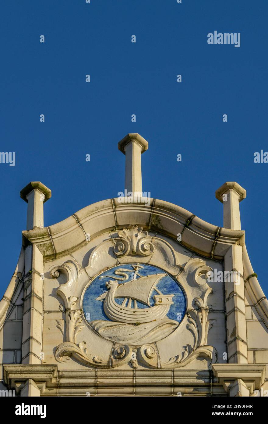 Period historic historical stone built building architecture hi-res ...