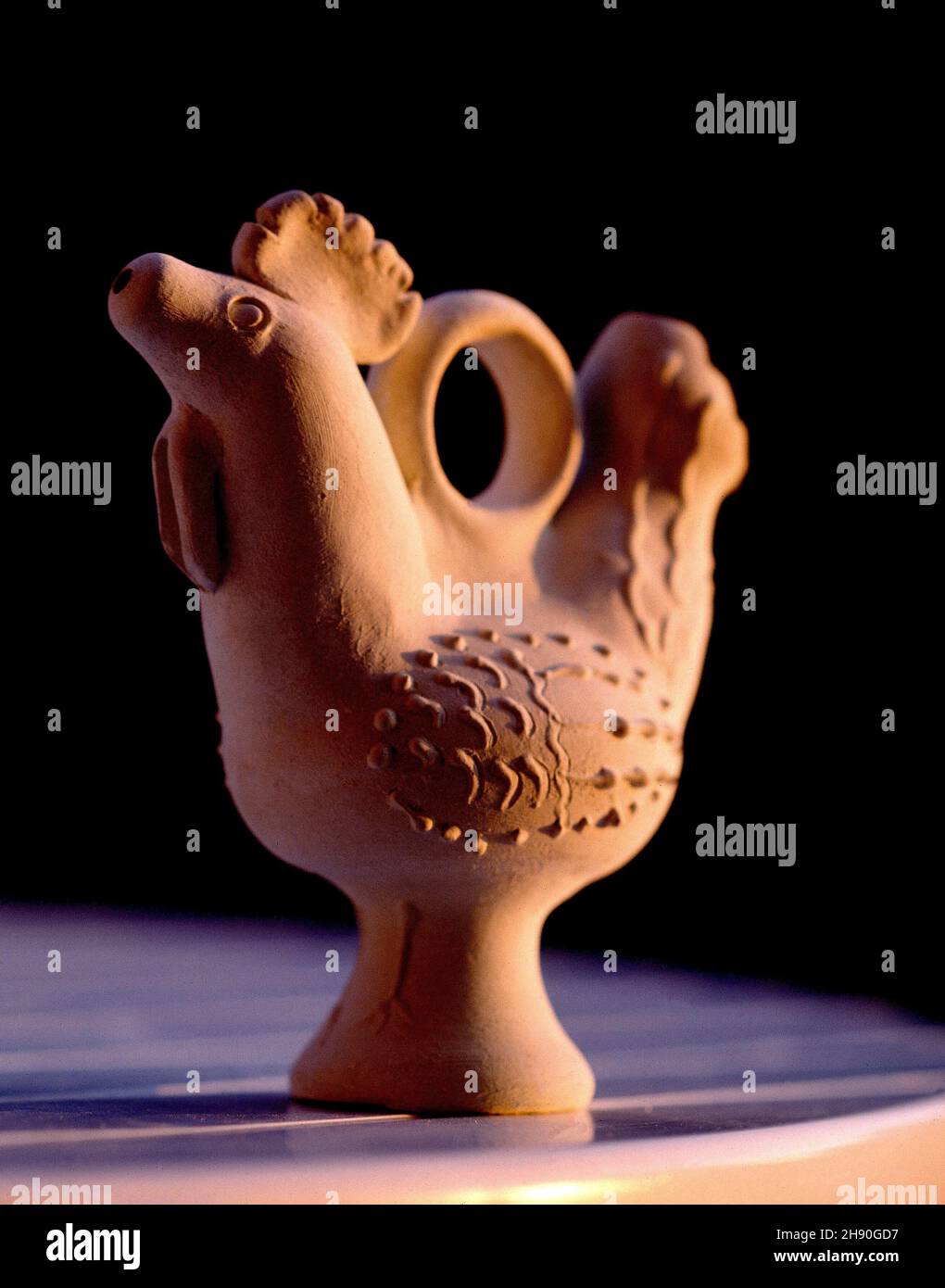 BOTIJO CON FORMA DE GALLO - SIN VIDRIAR - ARTE POPULAR S XX. Location ...