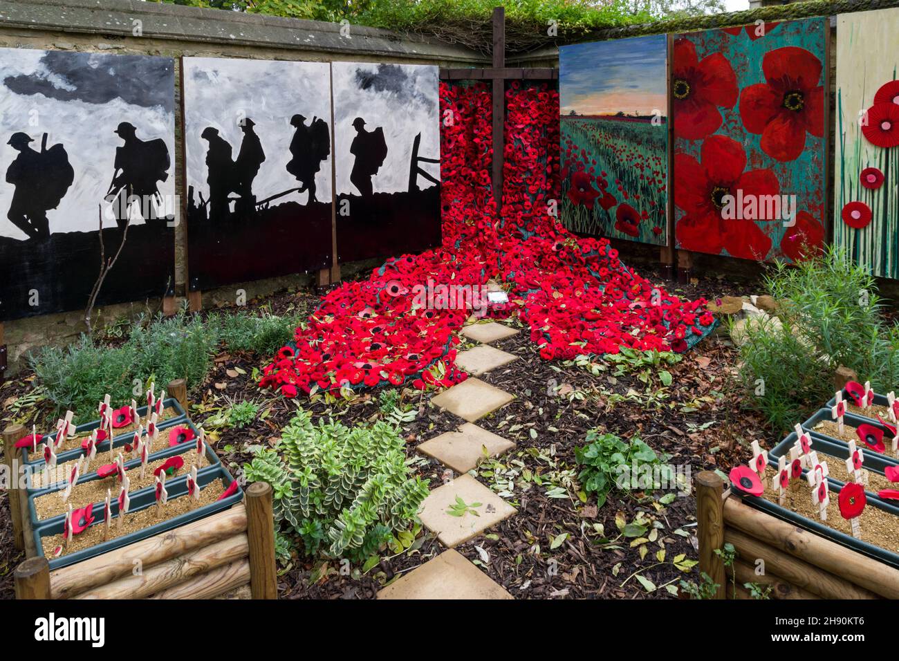 Poppy cascade in remembrance of WW1, the church of St Lawrence ...