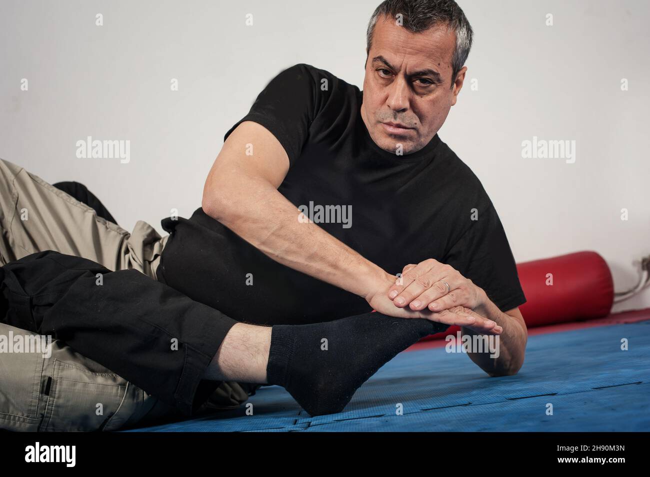 Ground fighting techniques hi-res stock photography and images - Alamy