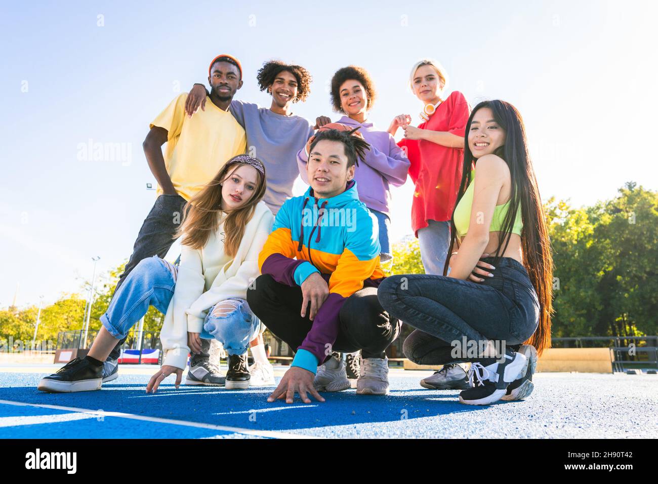 Teens posing outdoors hi-res stock photography and images - Alamy