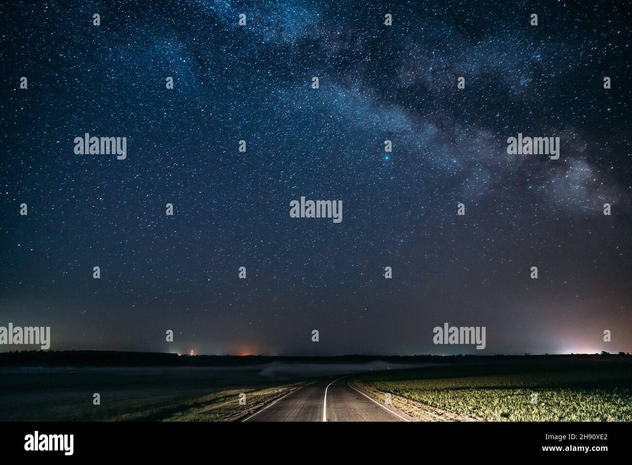 Starlight highway hi-res stock photography and images - Alamy