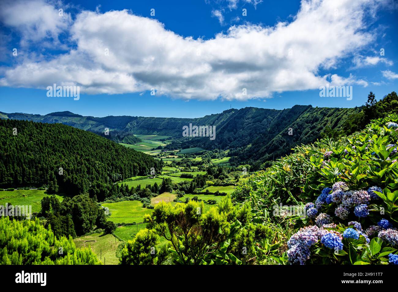 Lagoa das Sete Cidades, Crater of the Seven Cities, São Miguel Island ...