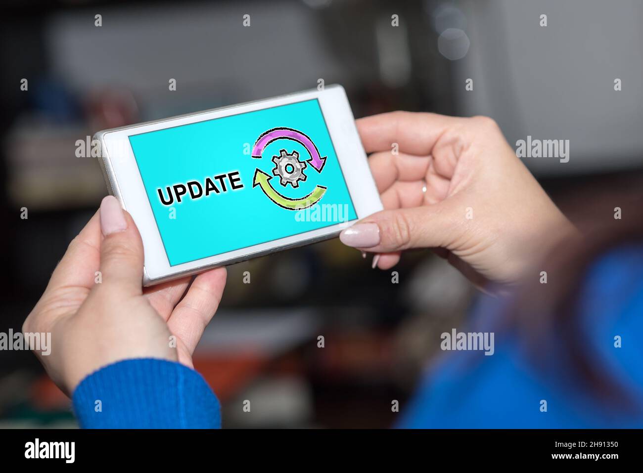 Smartphone screen displaying an update concept Stock Photo - Alamy
