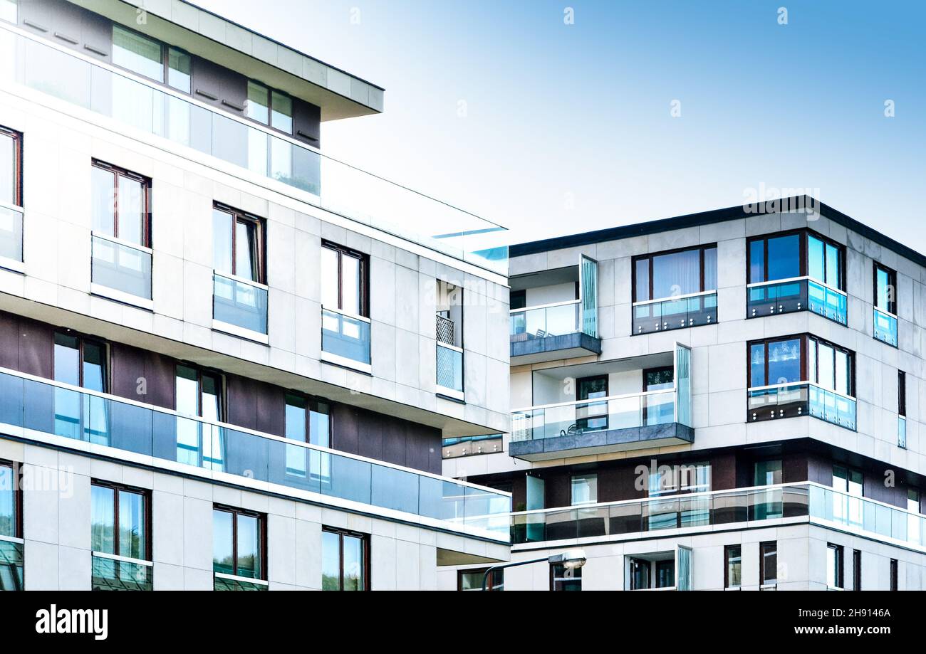 Elevation building balcony hi-res stock photography and images - Alamy