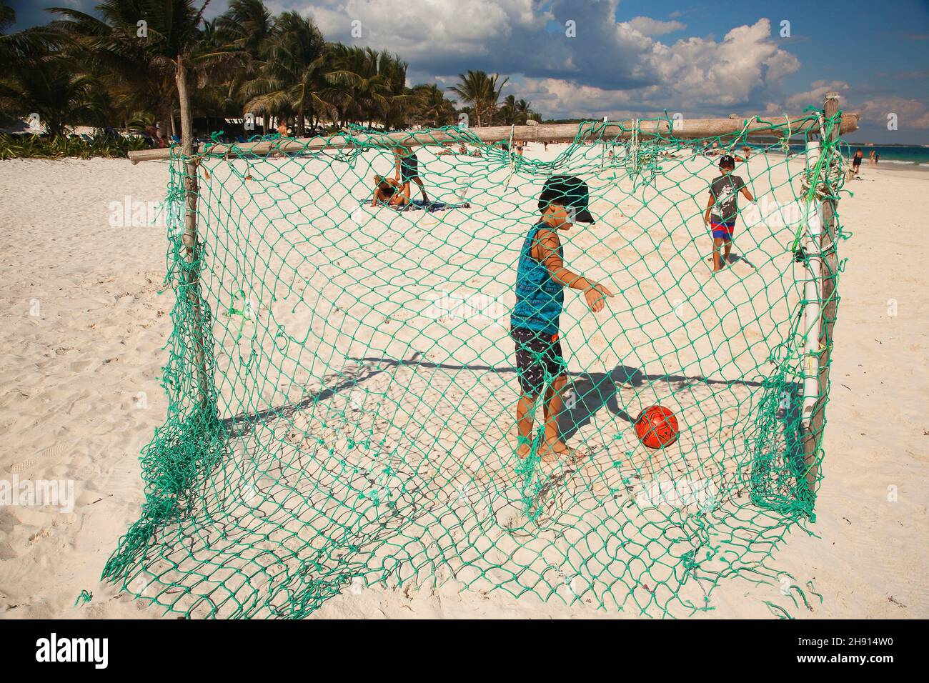Mexico beach ball hi-res stock photography and images - Alamy