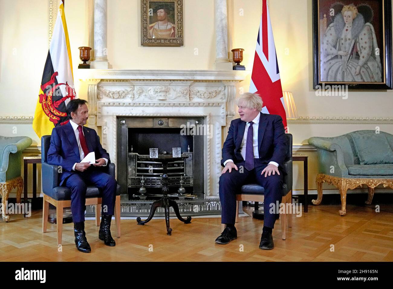 Prime Minister Boris Johnson with the Sultan of Brunei, Hassanal ...