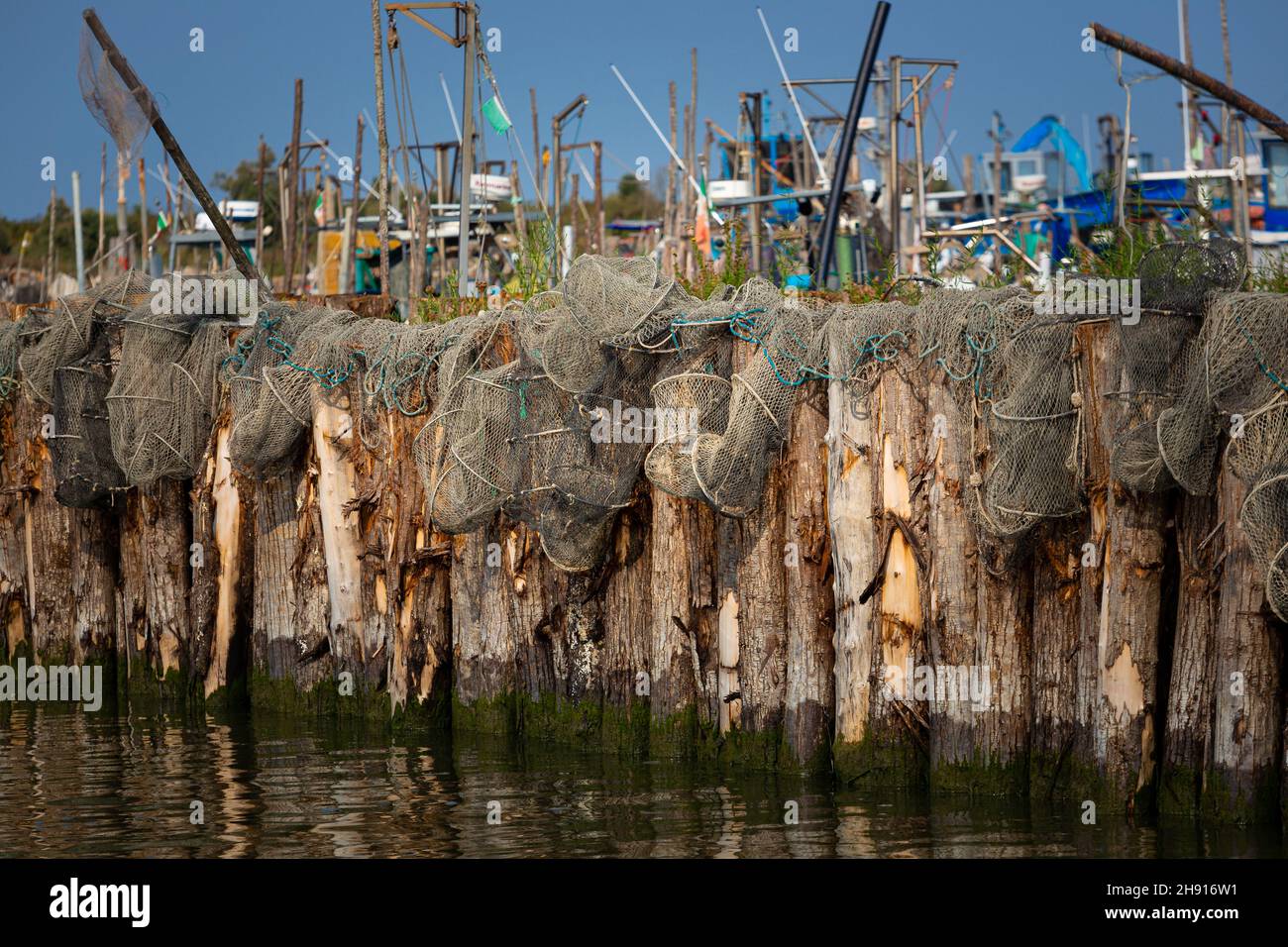 Ships logs hi-res stock photography and images - Alamy