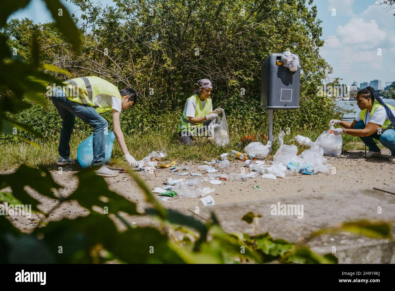 Cleaning of garbage hi-res stock photography and images - Alamy
