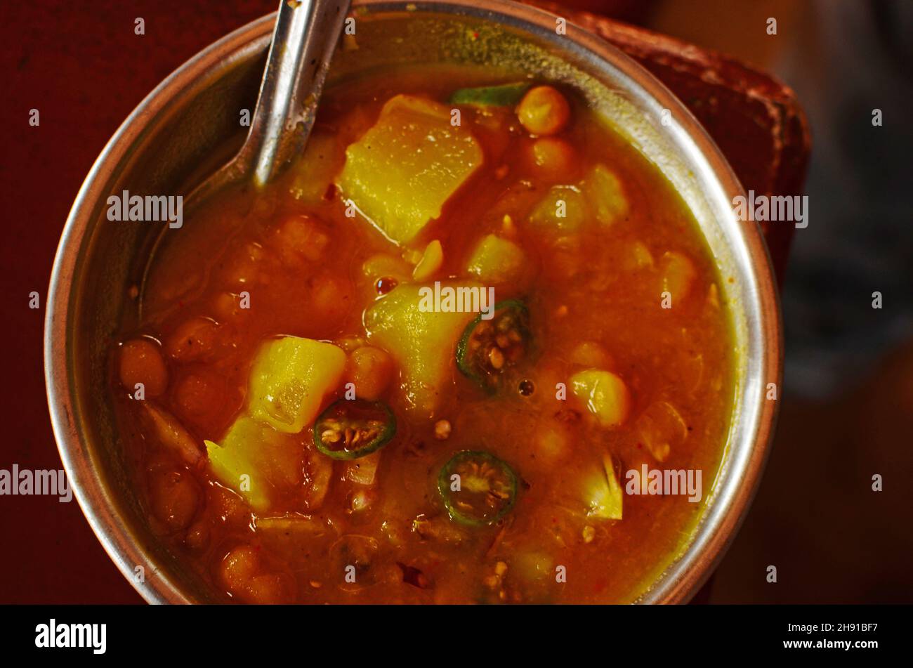 Delicious street food, egg Omelette, Bread ghughani, Delicious Spicy ...