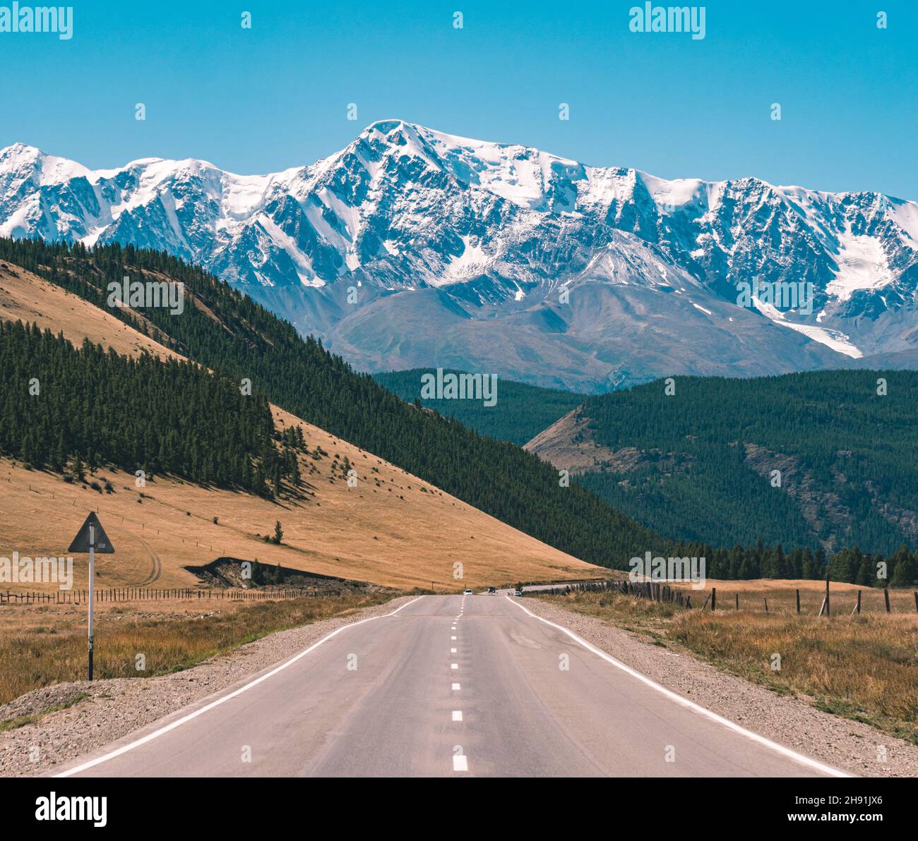 Altay mountain hi-res stock photography and images - Alamy