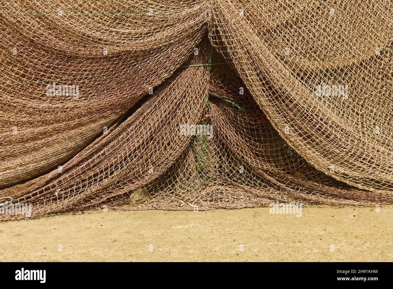 Draped nets hi-res stock photography and images - Alamy