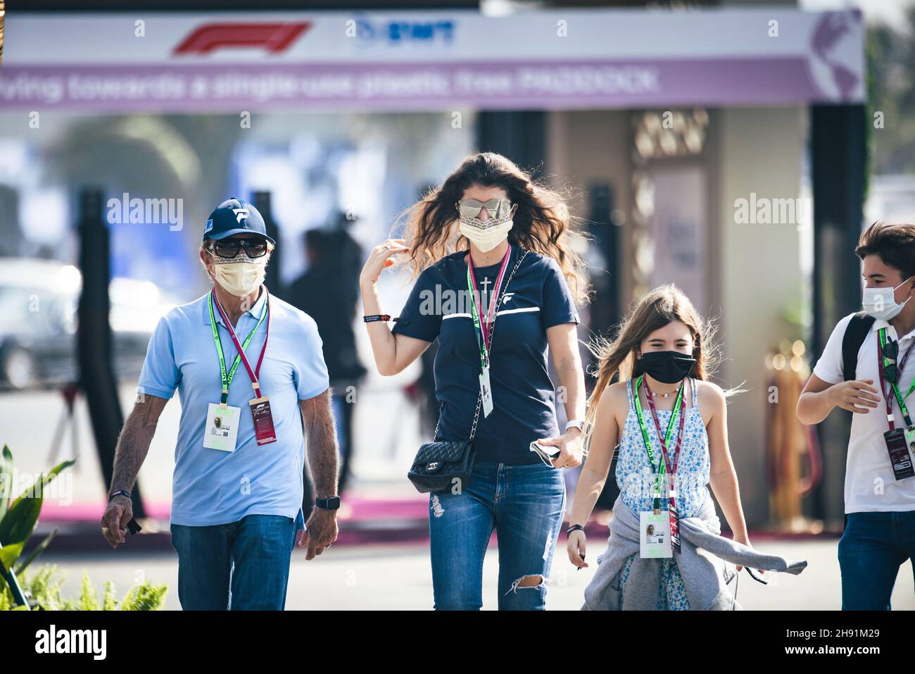 Jeddah, Saudi Arabia. 03rd Dec, 2021. Emerson Fittipaldi (BRA) with his ...