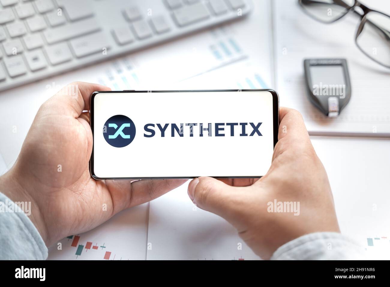 Snx logo hi-res stock photography and images - Alamy