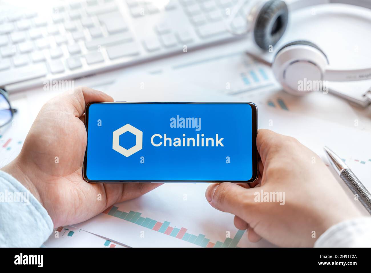 Chainlink logo hi-res stock photography and images - Alamy