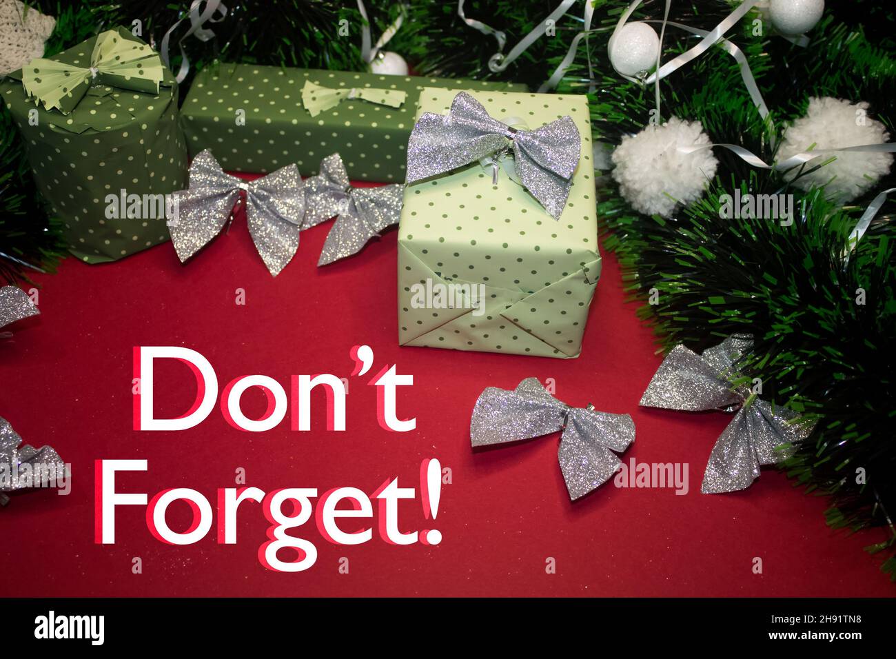 Don't forget! Text on Christmas Background. Holiday themed reminder as ...