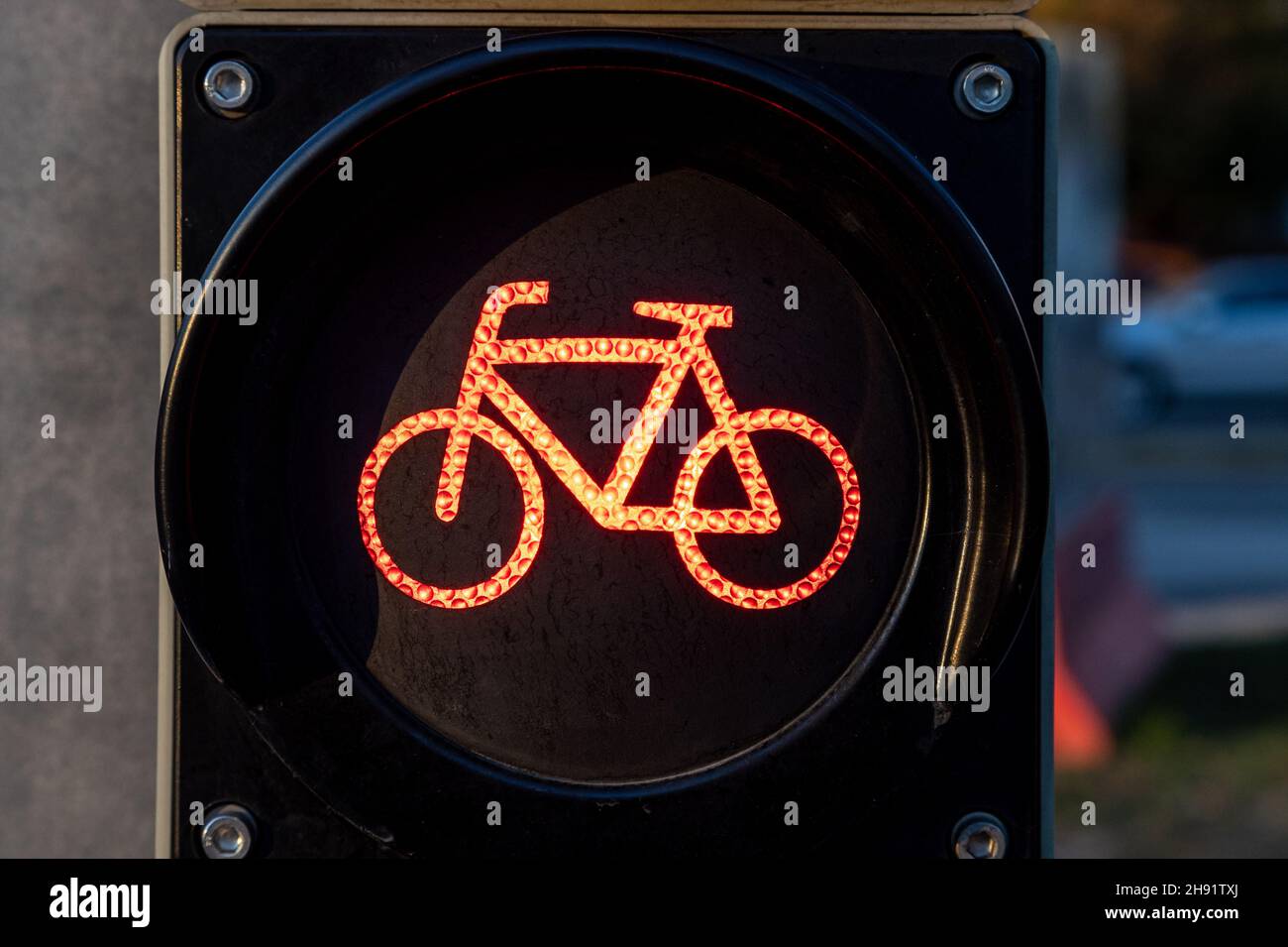 Bike semaphore in the city Stock Photo - Alamy