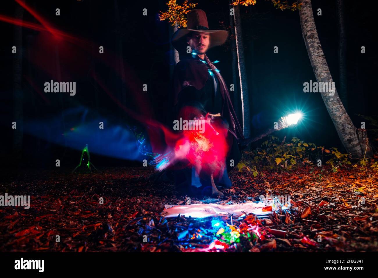Man casting a spell hi-res stock photography and images - Alamy