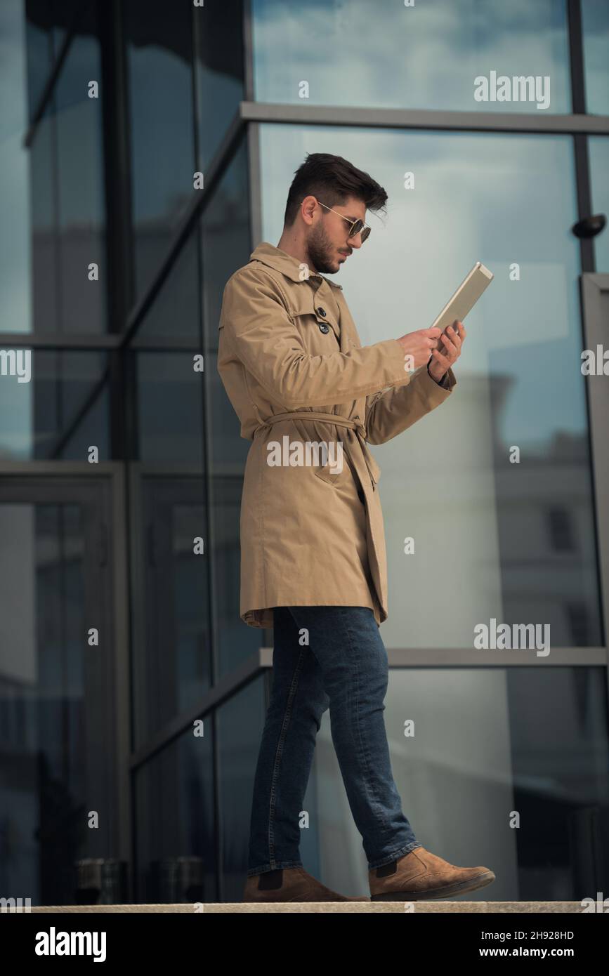 Professional suited outdoors hi-res stock photography and images - Alamy