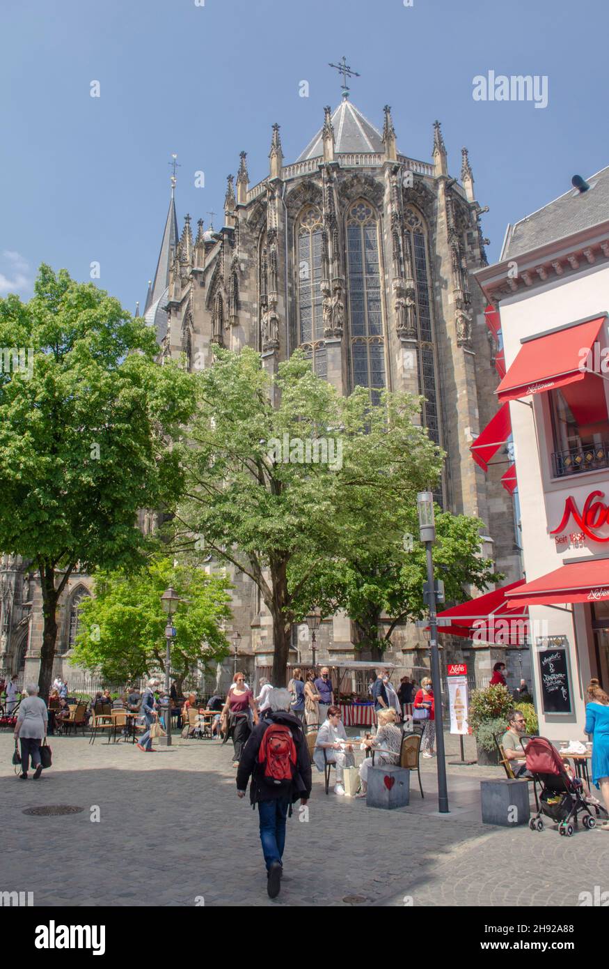 Aachen- Dom und Münsterplatz Stock Photo - Alamy