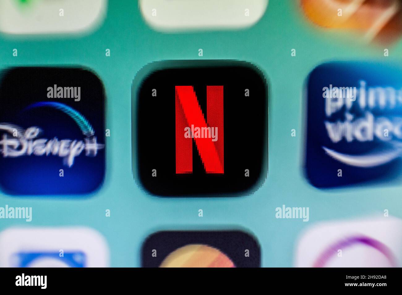 Netflix app icon hi-res stock photography and images - Alamy