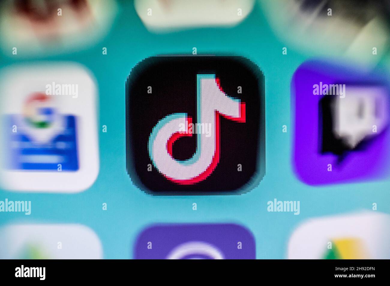 Tiktok app icon hi-res stock photography and images - Alamy