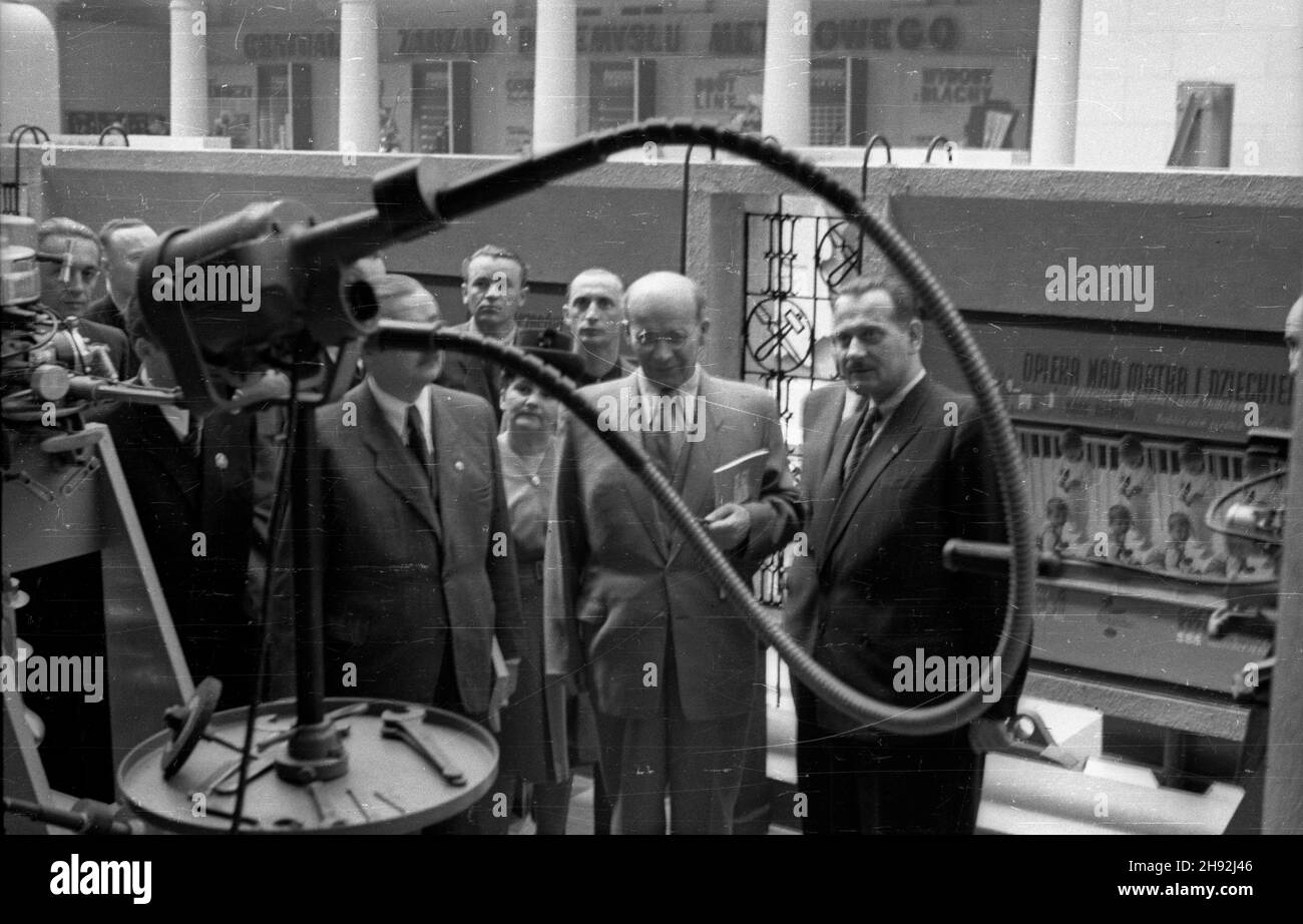 Minister ziem odzyskanych Black and White Stock Photos & Images - Alamy