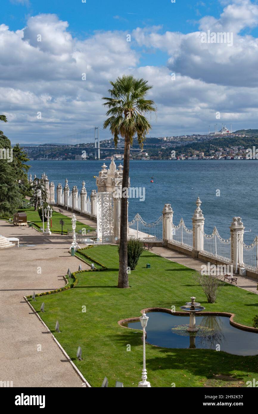The Bosphorus Strait in Istanbul, Turkey Stock Photo - Alamy