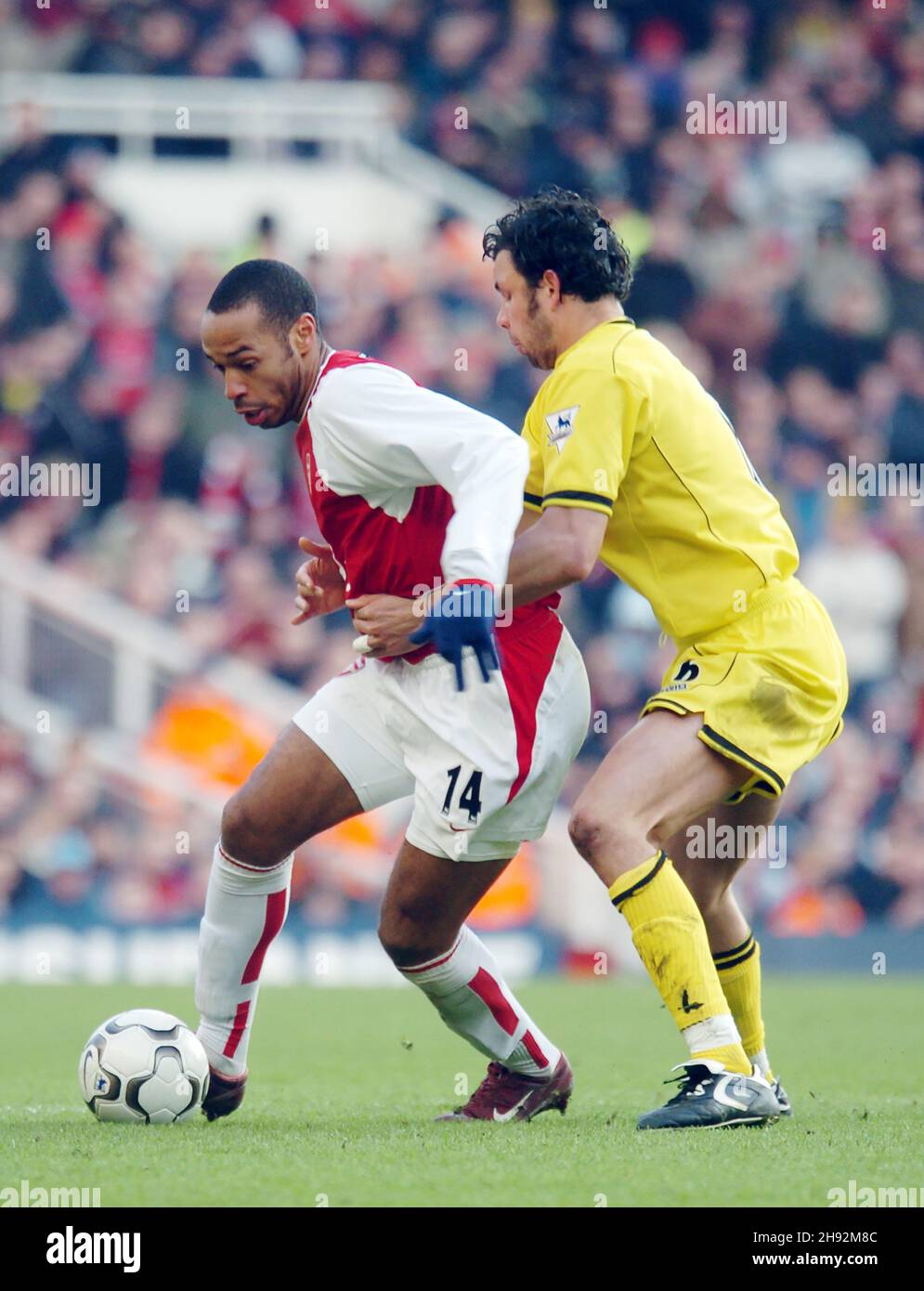 Thierry henry 2004 hi-res stock photography and images - Alamy