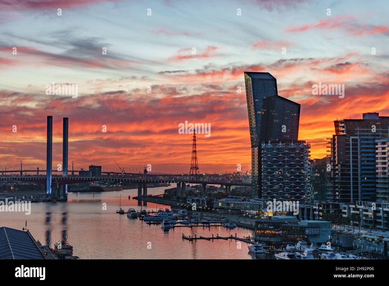 Burning sunset over Melbourne Southbank Stock Photo - Alamy