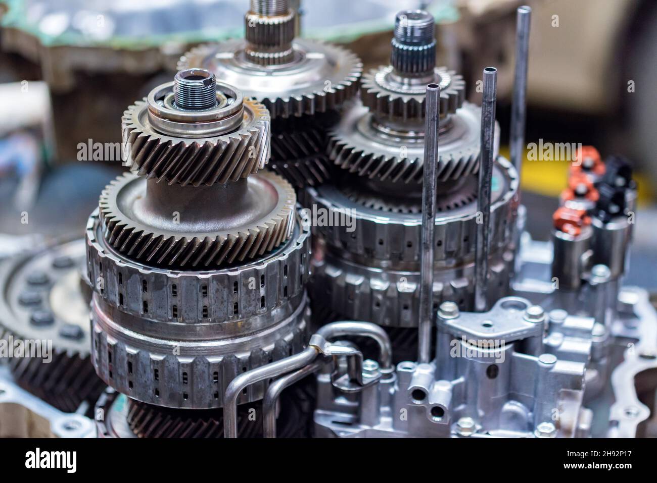 Car gearbox cutaway hi-res stock photography and images - Alamy