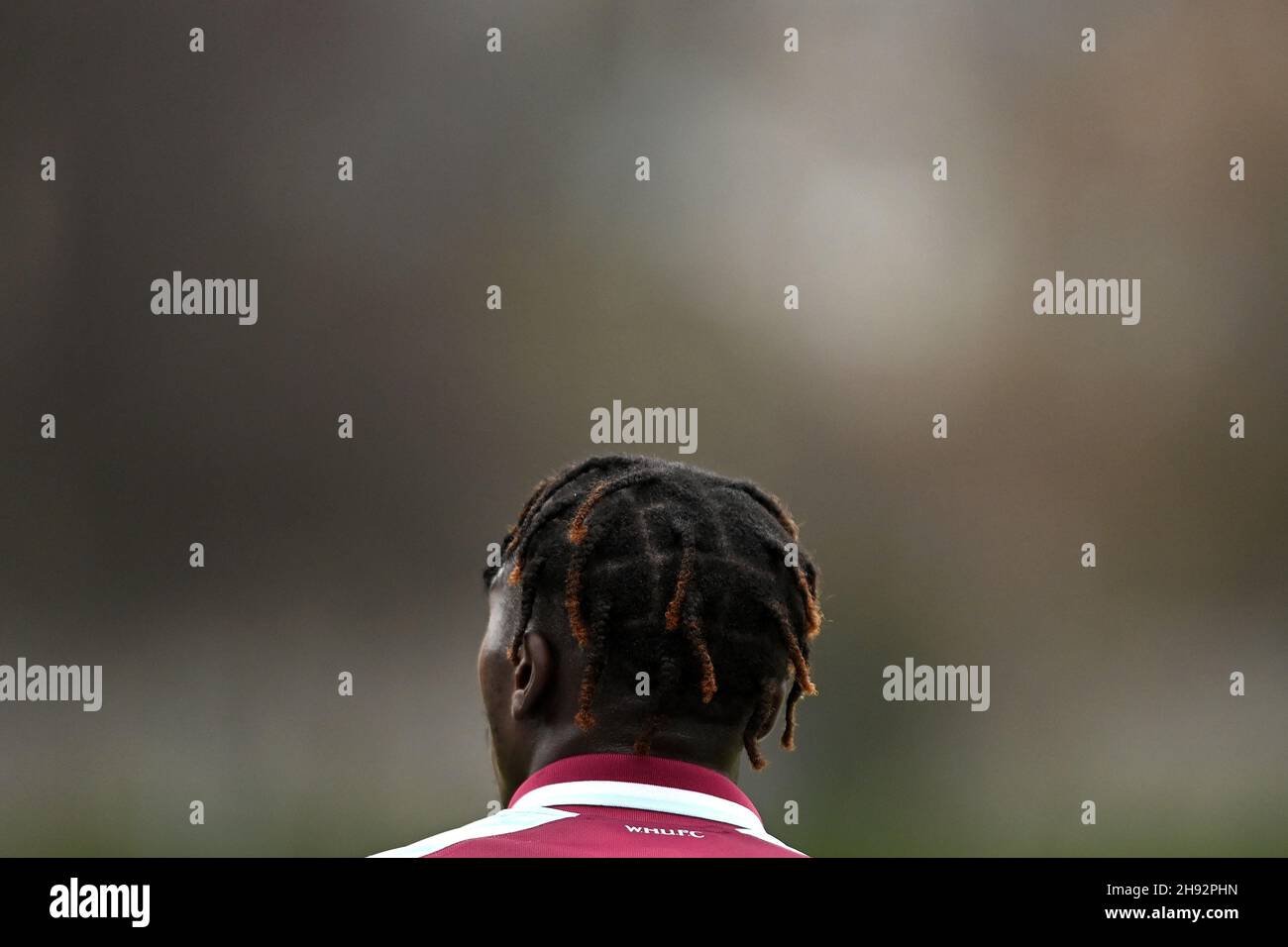 Emmanuel longelo of west ham united hi-res stock photography and images ...