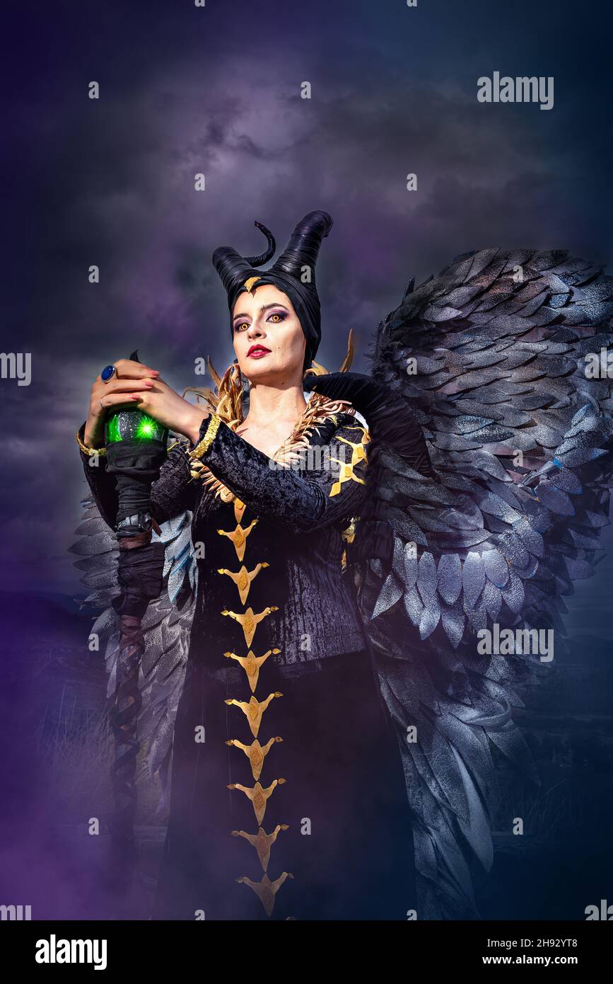 MALEFICENT COSPLAY. PORTRAIT, DARK CHARACTER WITH SHARP HORNS AND ...