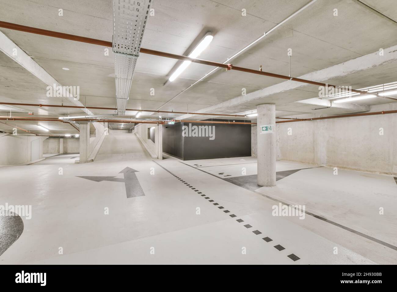 Interior design of a underground parking garage Stock Photo - Alamy
